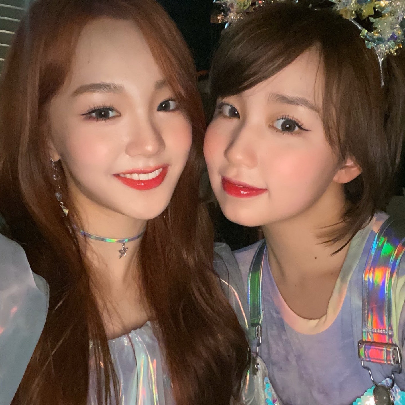 Wooah Community Post 울엉니🩵🐰 생일 진심으로 많이 많이 축하해😌💐🎂🎉 데뷔때사진부터 최근사진까지 가져왔는데