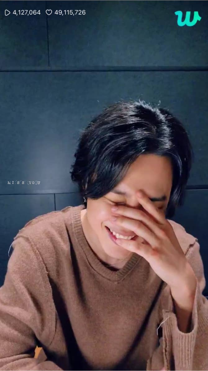 Bts Community Posts 지민시♥️ 지민씨 나는 오늘 휴일이라서 당신 생각만 했어요🤍 더 보고싶어졌어요🤍🥺 지민씨