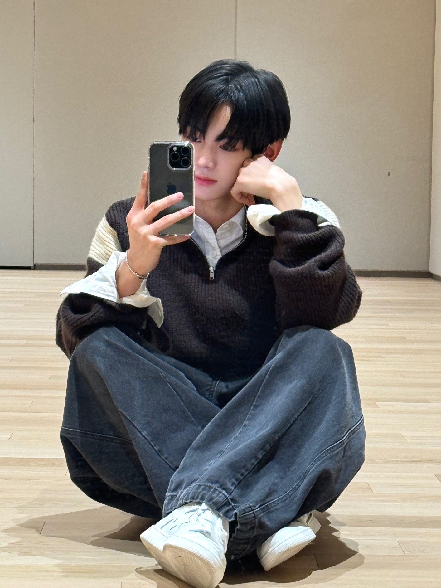 Tws Community Posts 다들 밥 드셨어요 제가 지금 식사 중이라 식사하셨는지 물어보고 싶어요요즘은 요구르트에