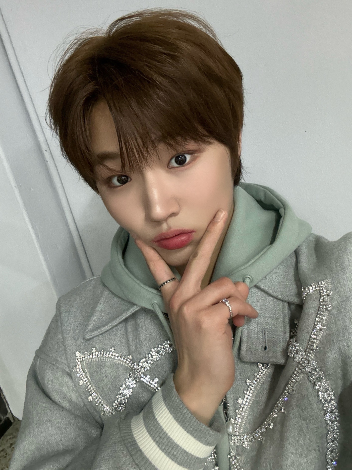 Lun8 Community Post 러베이트🩵🩵 우리 러베이트으 우리도 드디어 팬덤명이 생겼네요 아직 어색하지만 빨리