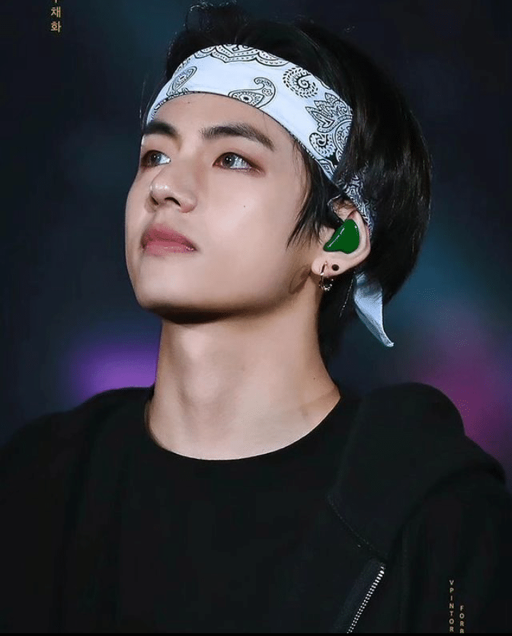 BTS Community Posts - tae only few hours left for friends 💜 mv🌈😍