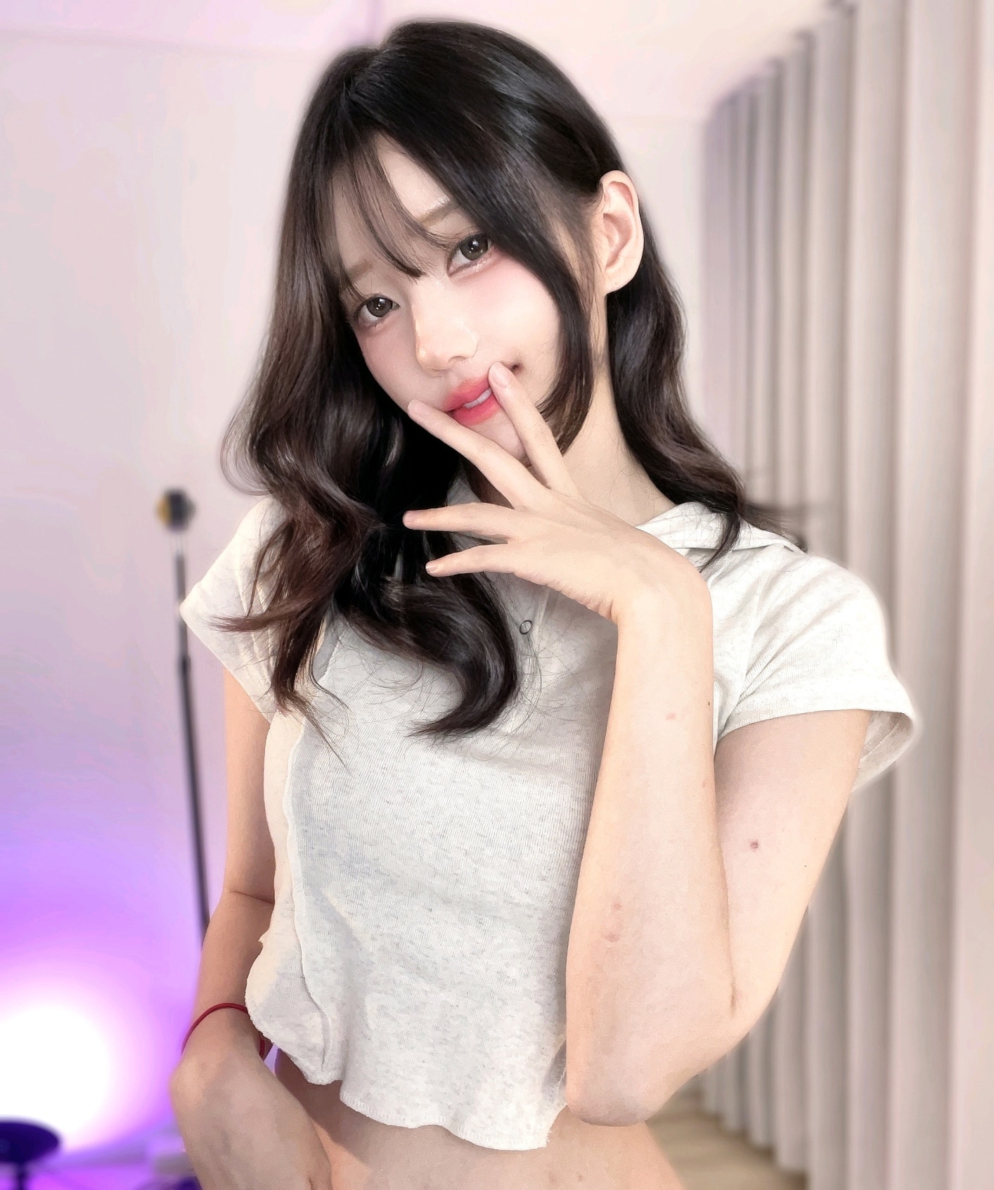 QWER Community Post - 젠타타 단발하고싶은데 참고있다..? 칭찬해줘 - Magenta