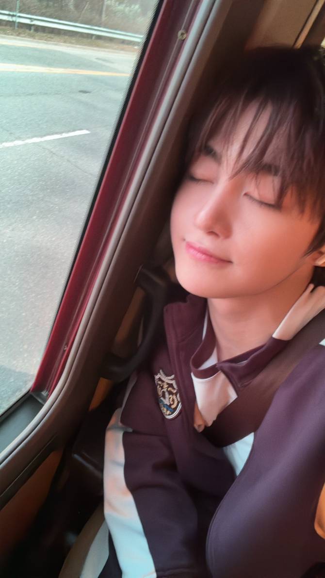Tws Community Posts 여러분을 만나러 가는길은 행복으로 가득💌🌸💌 Jihoon