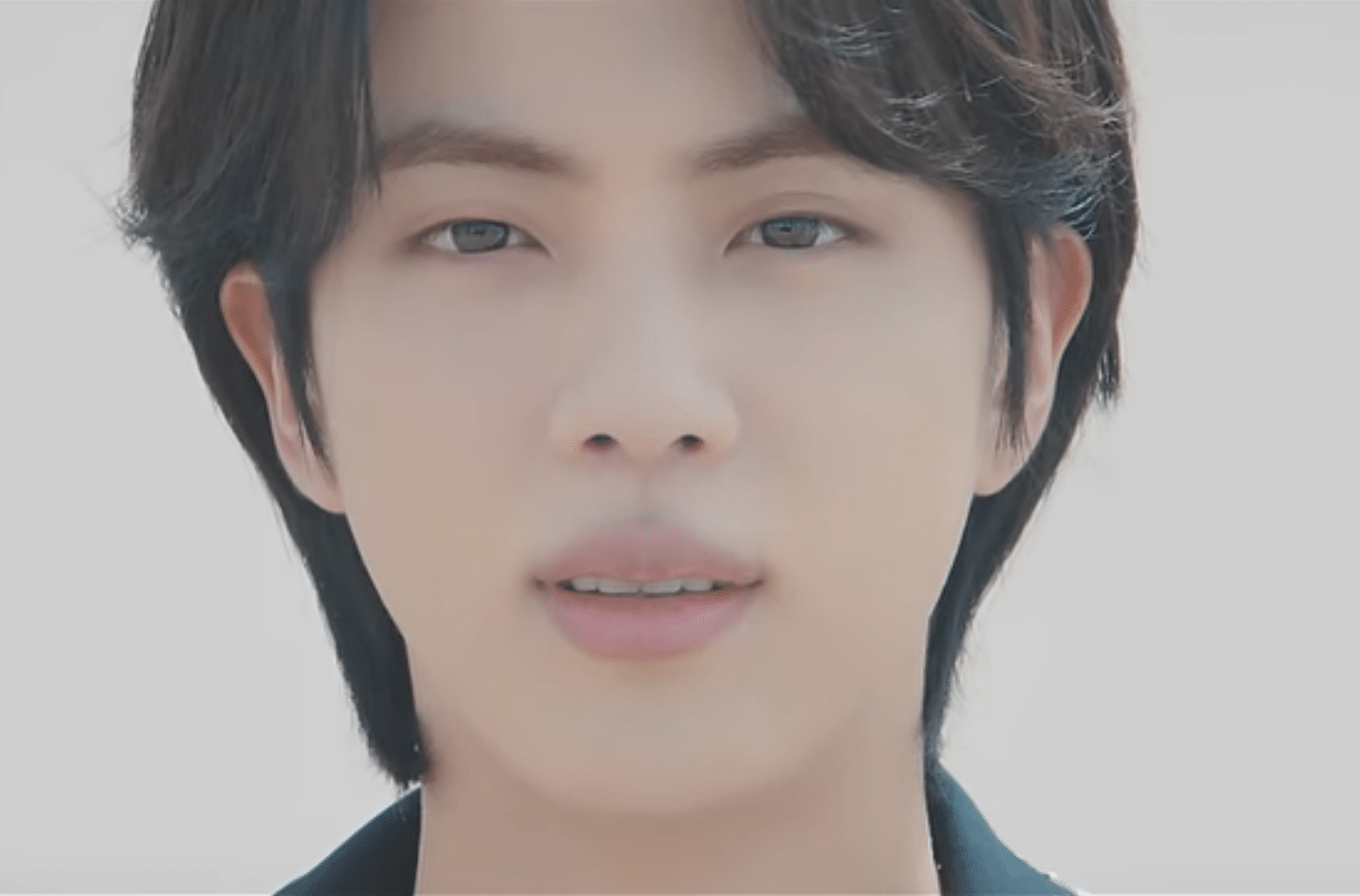 Bts Community Posts Dear Jin From Army ランチタイムに素敵すぎるジンくんを お届けしてみました