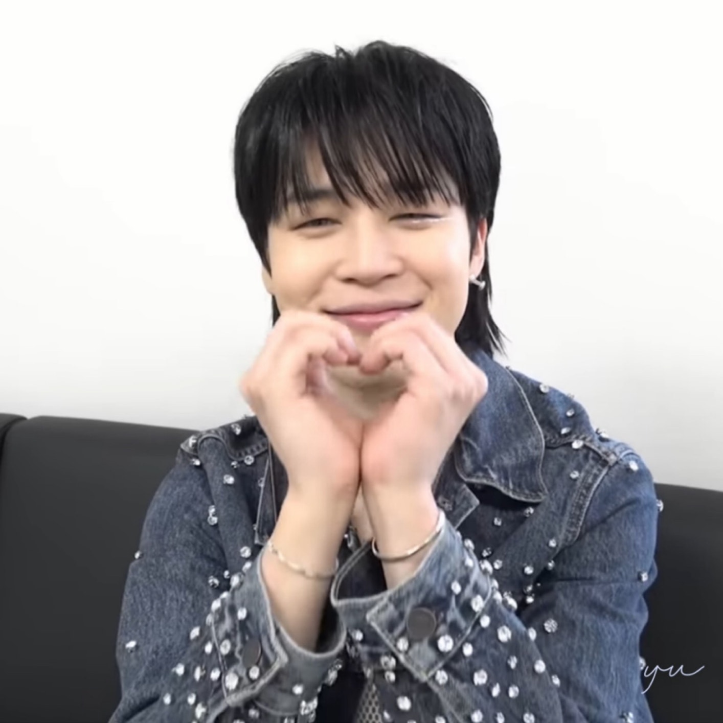 Bts Community Post 지민시♥️ 지민씨 오늘 하루도 좋은 일만이 많이 있기를 바랍니다🤍🎈 몸조심하세요🌸