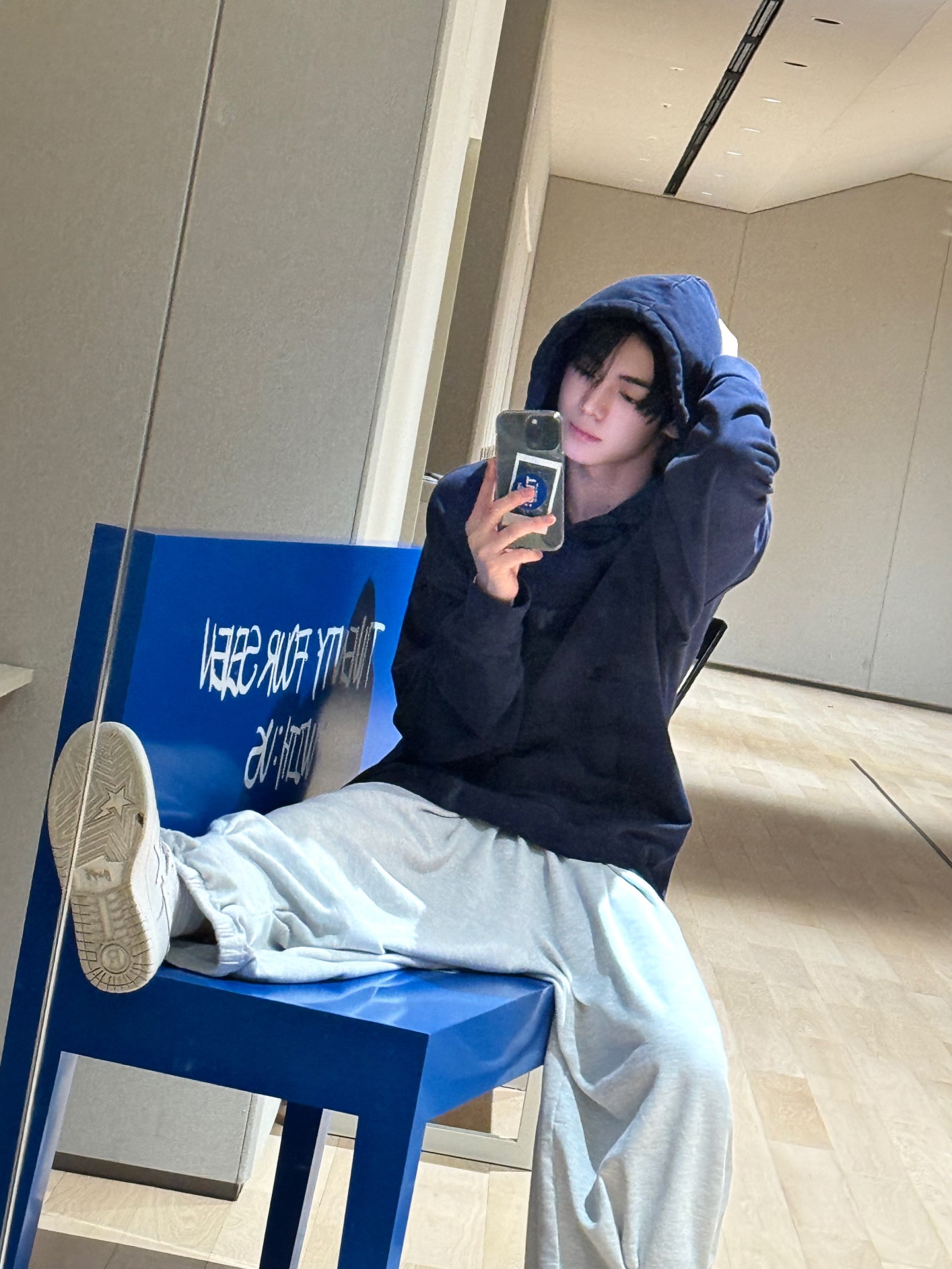 Tws Community Post 오늘 비가 온다고 하니 여러분 외출할 때 꼭 우산을 잘 챙기세요 비 맞으면 감기 걸리니까