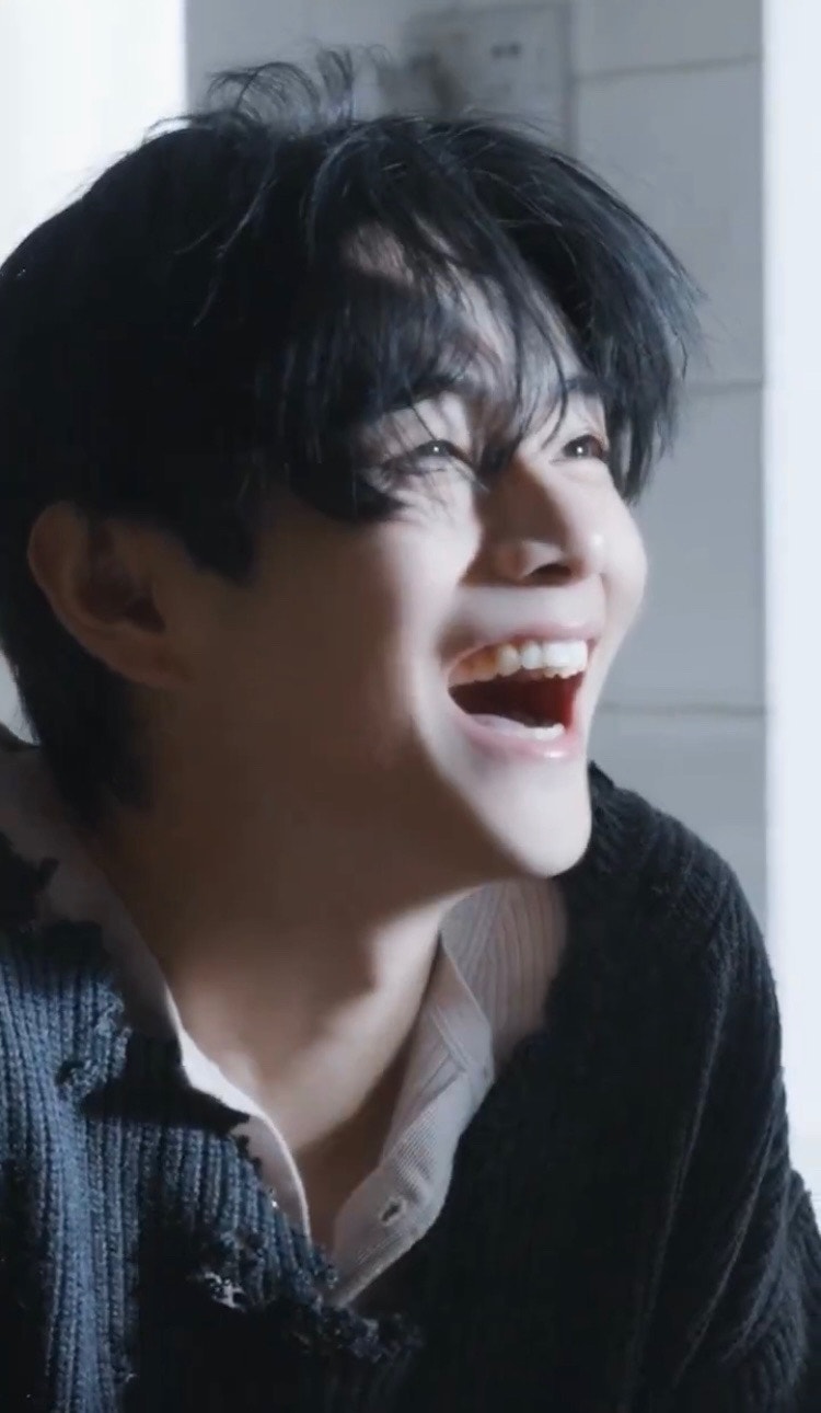 BTS Community Post - #Dear_V_from_ARMY 태형아 맛있는 거 먹고 푹 쉬어😌 태형이의 건강과 행복이 ...