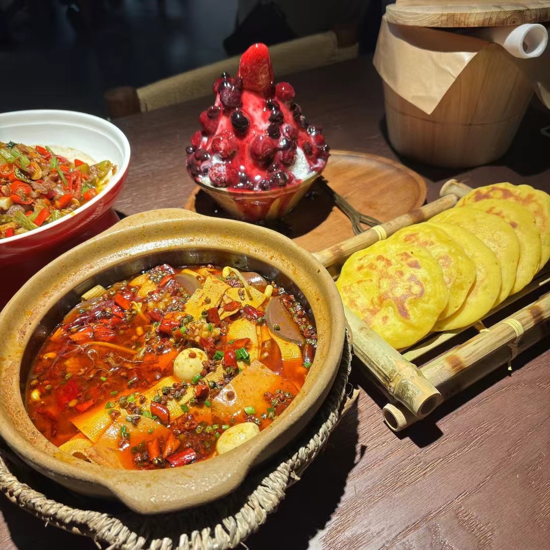 Enhypen Community Posts 谁想吃
