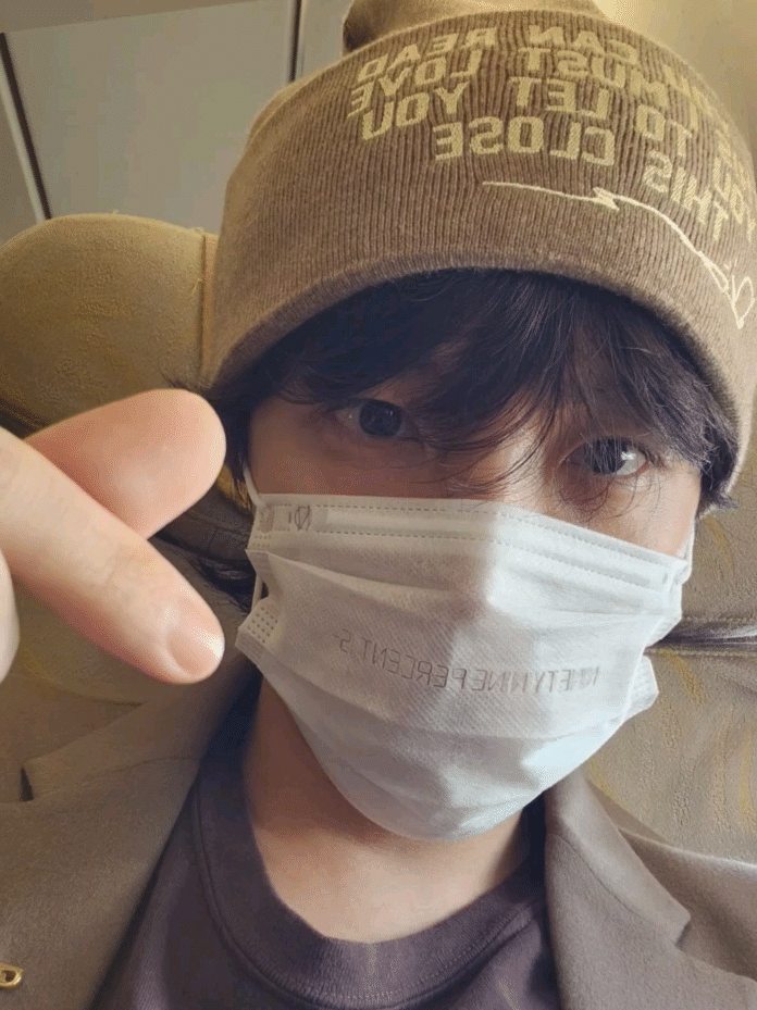 BTS Community Post - See our most handsome and cute hobi hobi army show ...