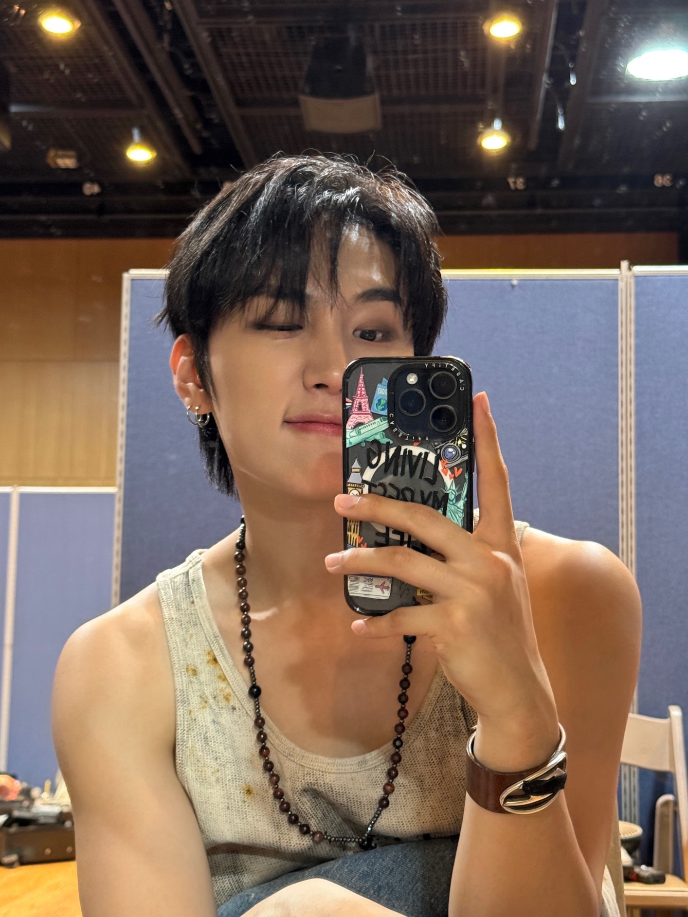 TIOT Community Post - 🥴🙂 - KIM MIN SEOUNG