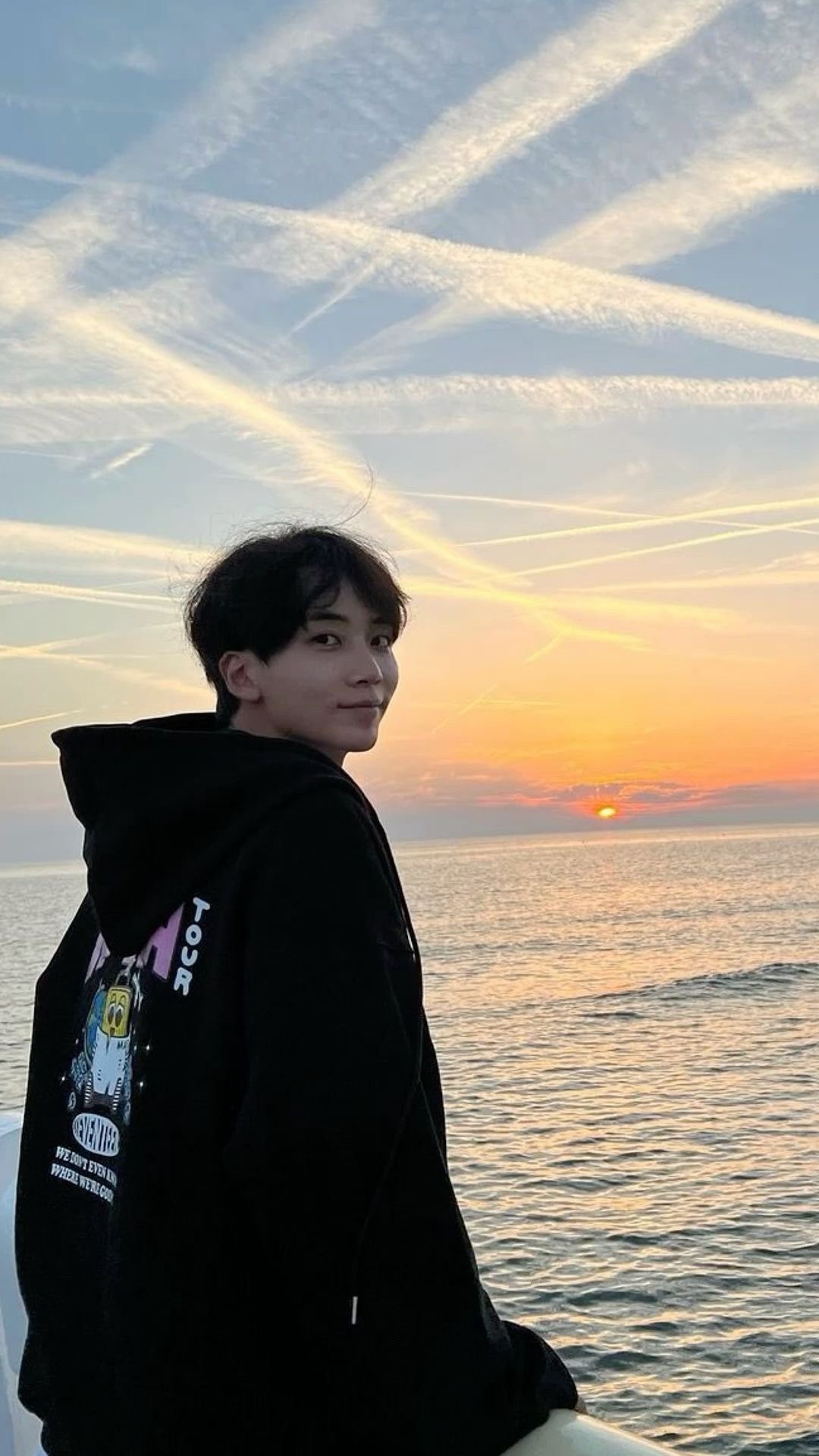 Seventeen Community Posts 정한아 이렇게 빨리 또 너의 생일이야🎂 생일 축하해🎉 열심히 훈련하는 동시에💪