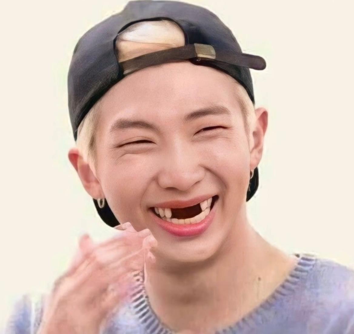 BTS Community Post - Oppa, I would still love you even if you didn't ...