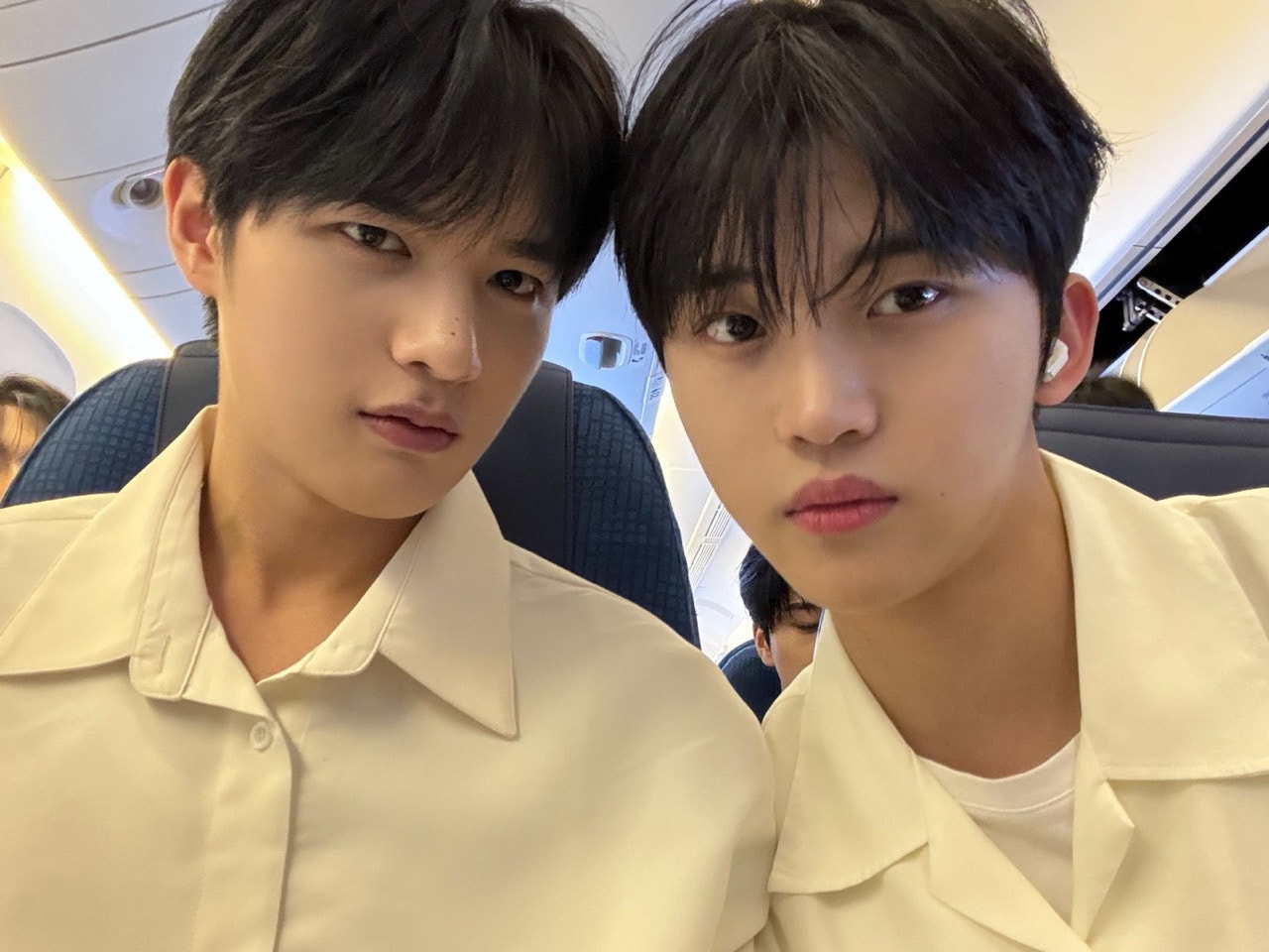 Lun8 커뮤니티 포스트 좋은 하루 보내요 밥 먹었어 도현