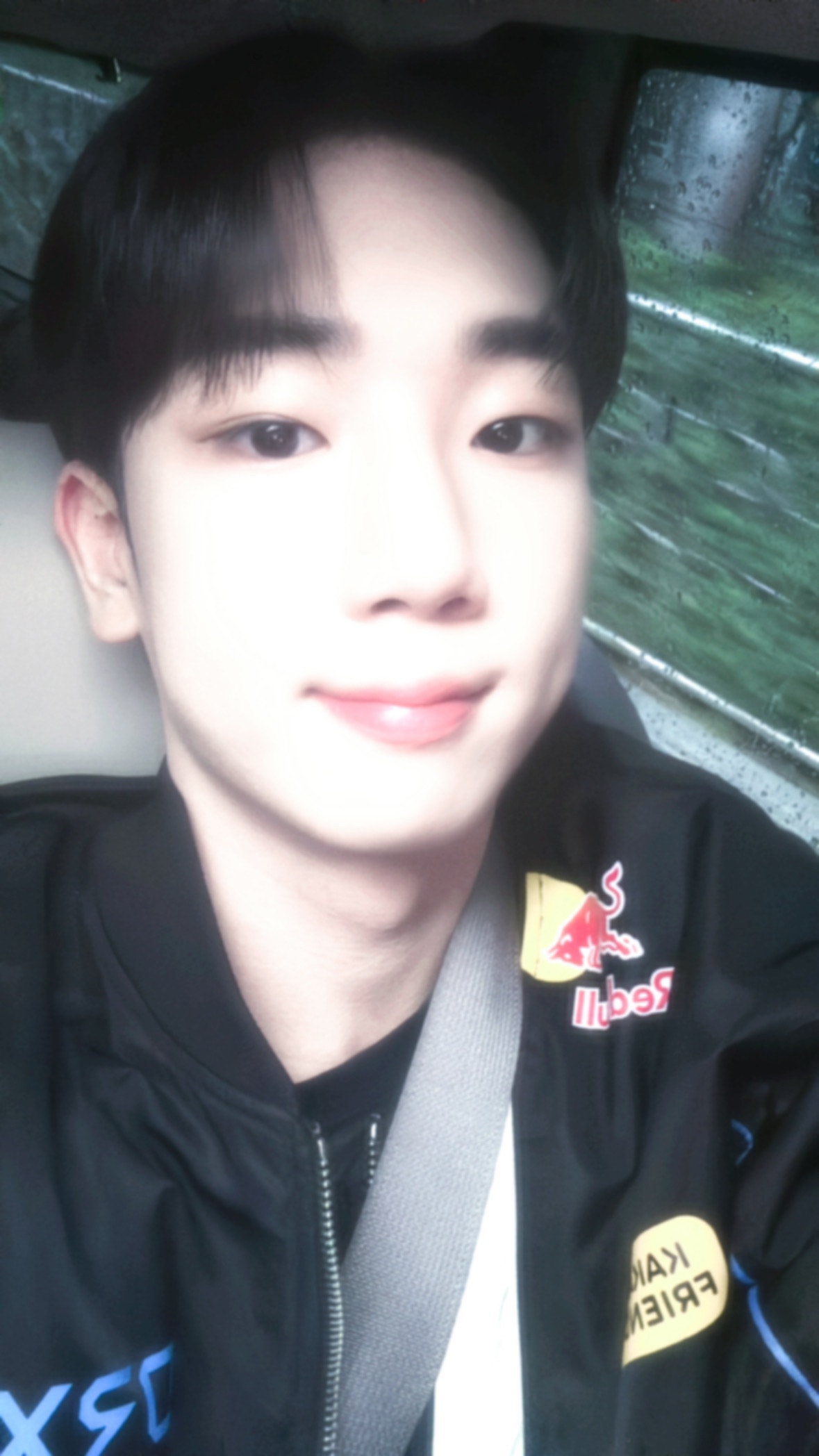 CHOI SOO HO Community Post - 으악 비온다 ..... 🫢 - CHOI SOO HO