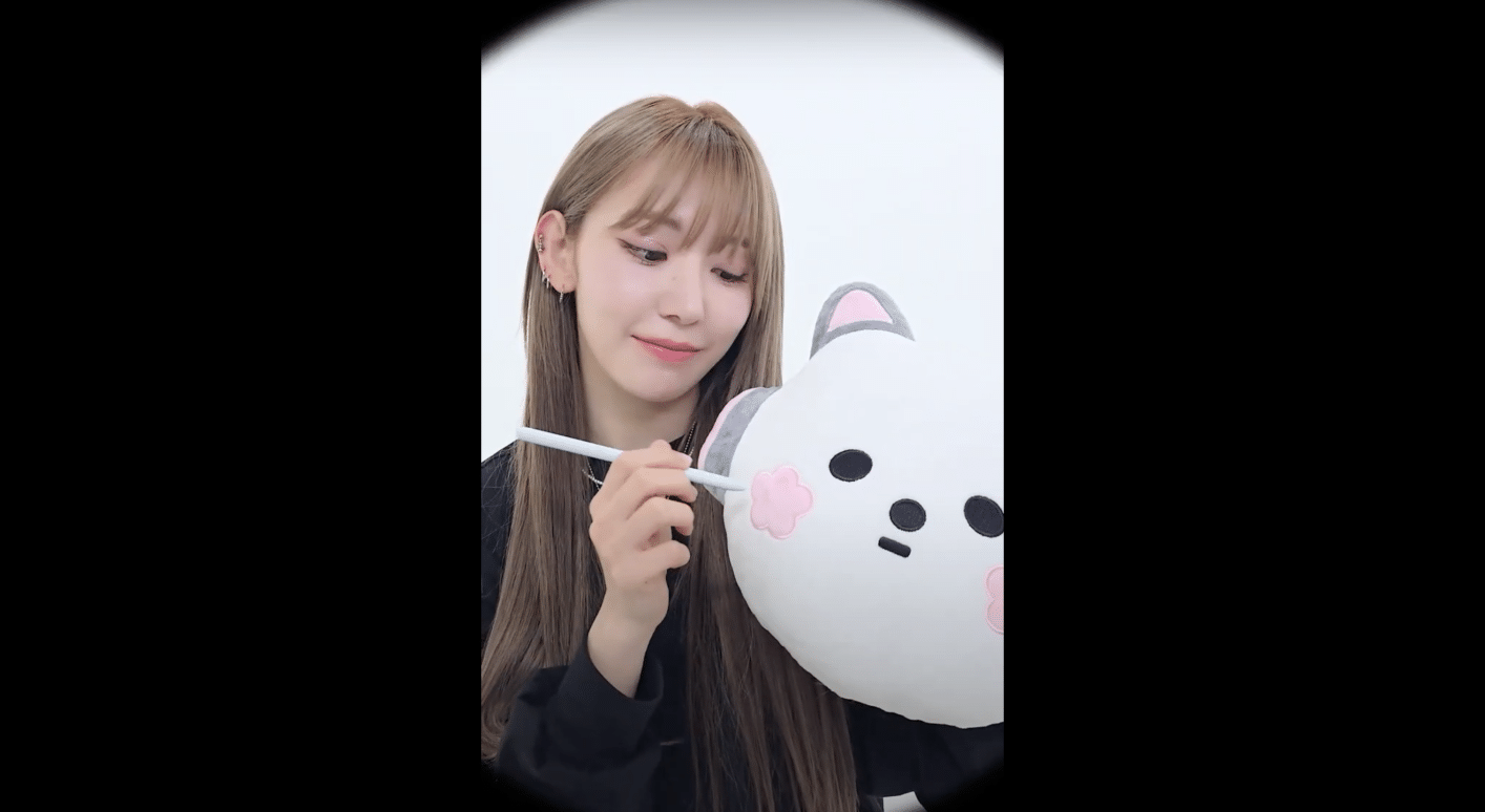 Weverse LE SSERAFIM Media - MY NAME IS SAKKUKKU 🌸