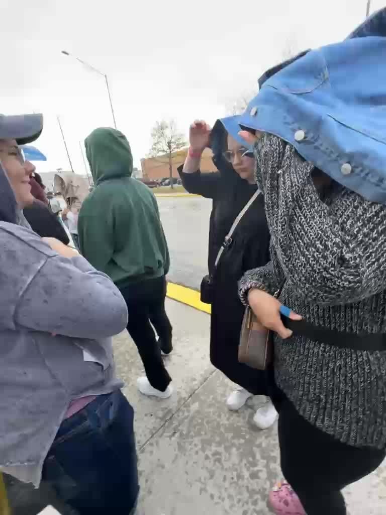 SEVENTEEN Community Post - Water water 😭😭 it’s raining. pre-concert in ...