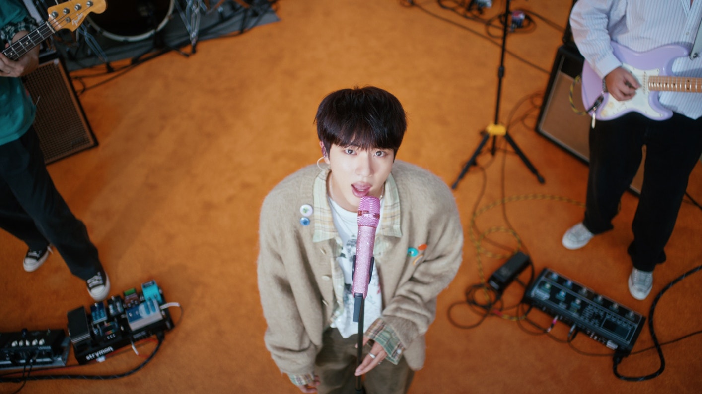 Weverse BTS Media - 진 (Jin) ‘I'll Be There’ Live Clip