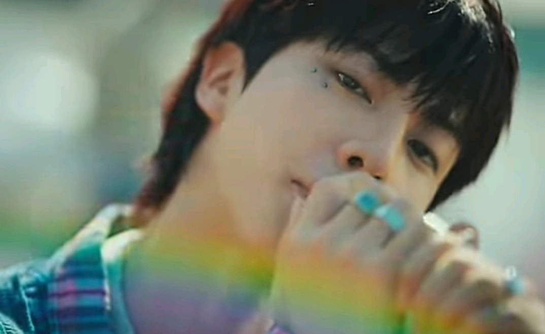 BTS Community Post - JİNNNN😭😭