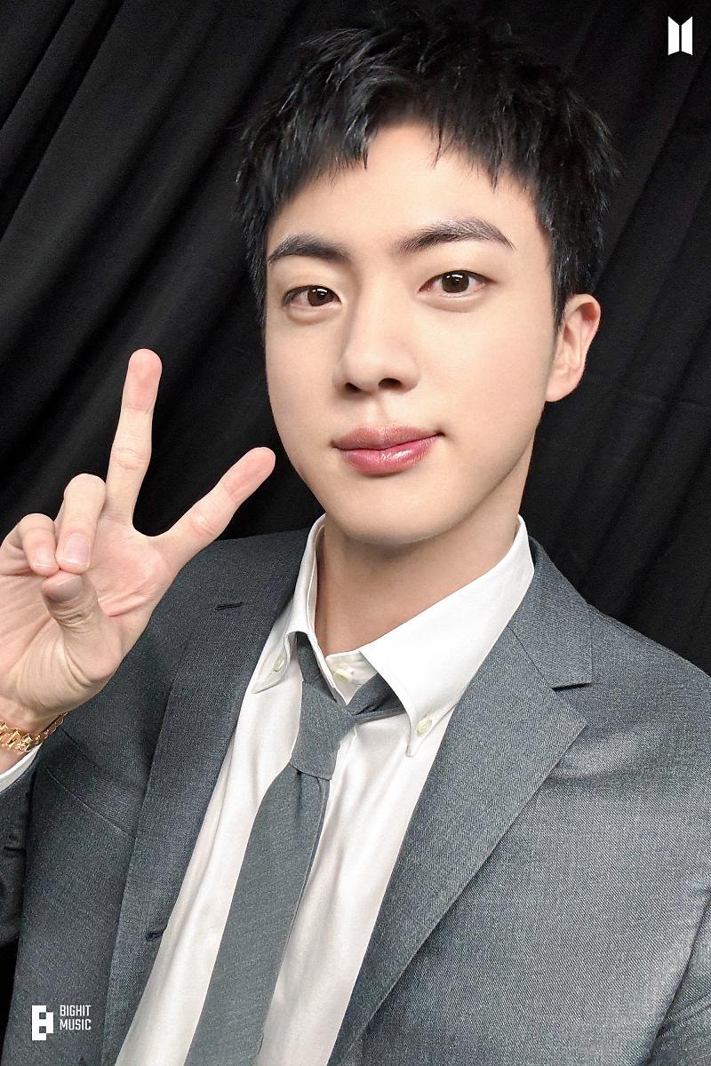 BTS Community Post - 2024 BTS FESTA MESSAGE FROM JIN TBSチャネルでやってたのでまた観たけど、除隊の次の日にこれだけの事を1人でやった ...