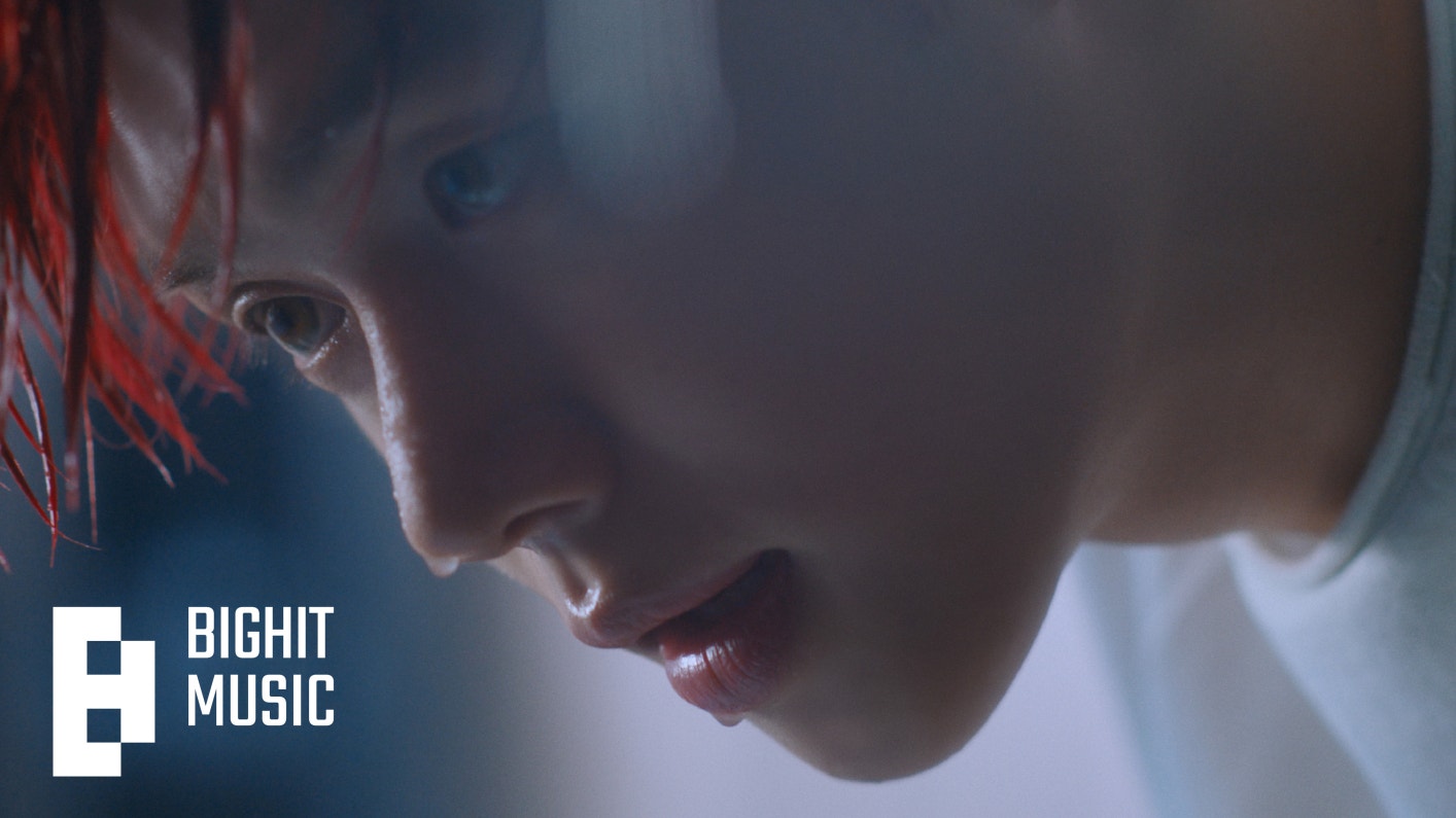 Weverse TOMORROW X TOGETHER Media - TXT (투모로우바이투게더) 'Over The Moon' Official Teaser 1