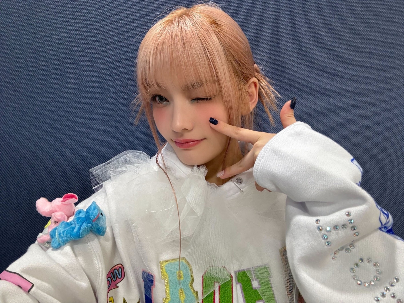 ILLIT Community Post - Iroha looks so pretty with pink hair 🩷 #iroha #illit