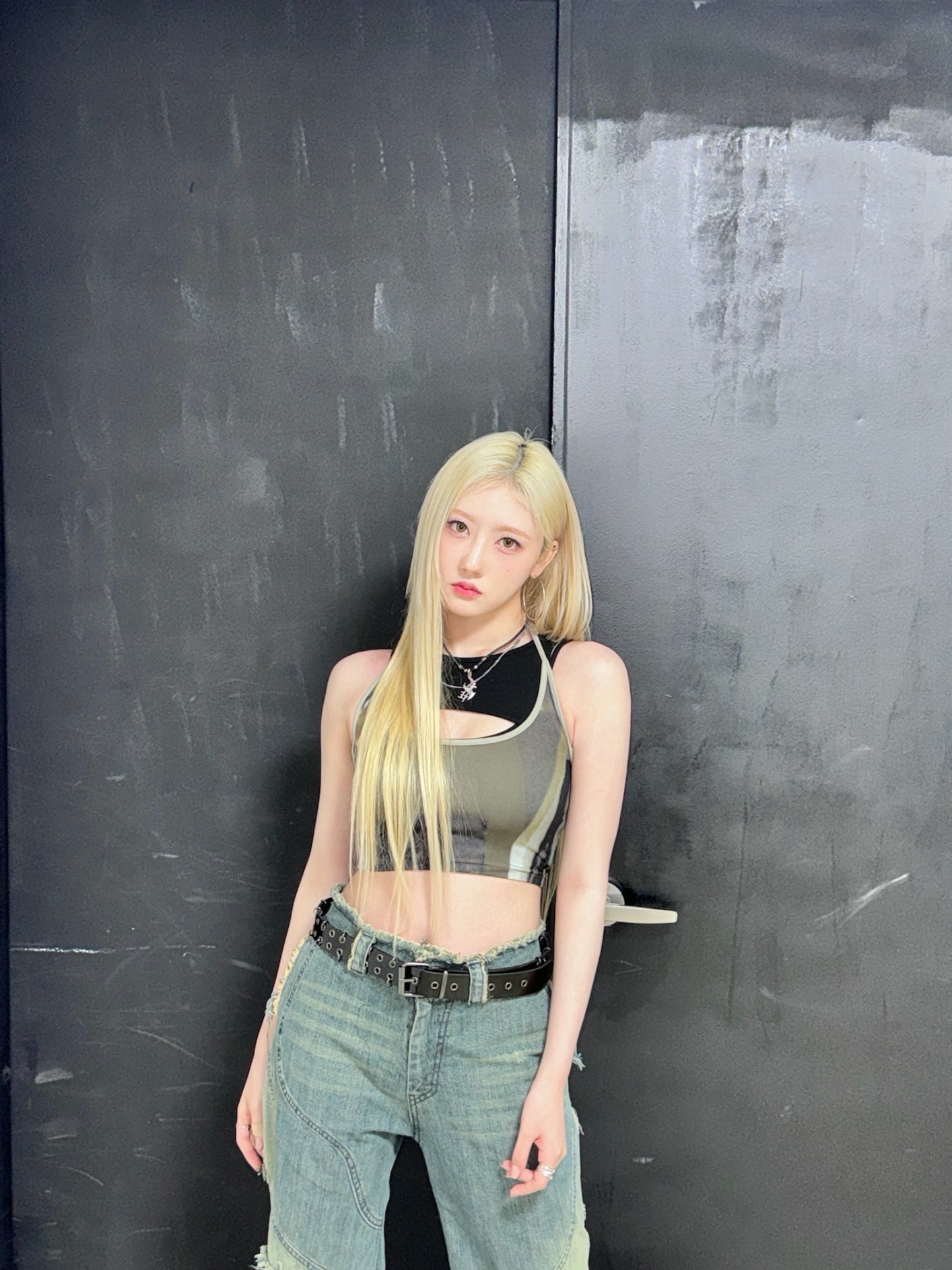 BABYMONSTER Community Post - YG FAMILY🎶🩵 - RAMI