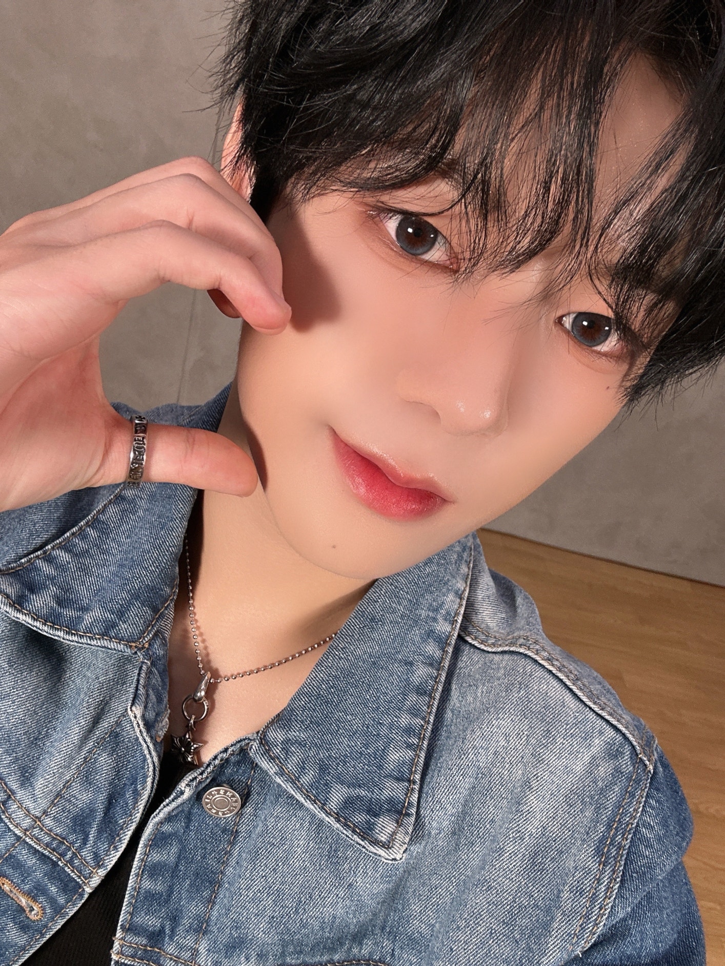 Nowadays社区帖子 데이앤 주말도 행복하기 🙌🩵 Jinhyuk