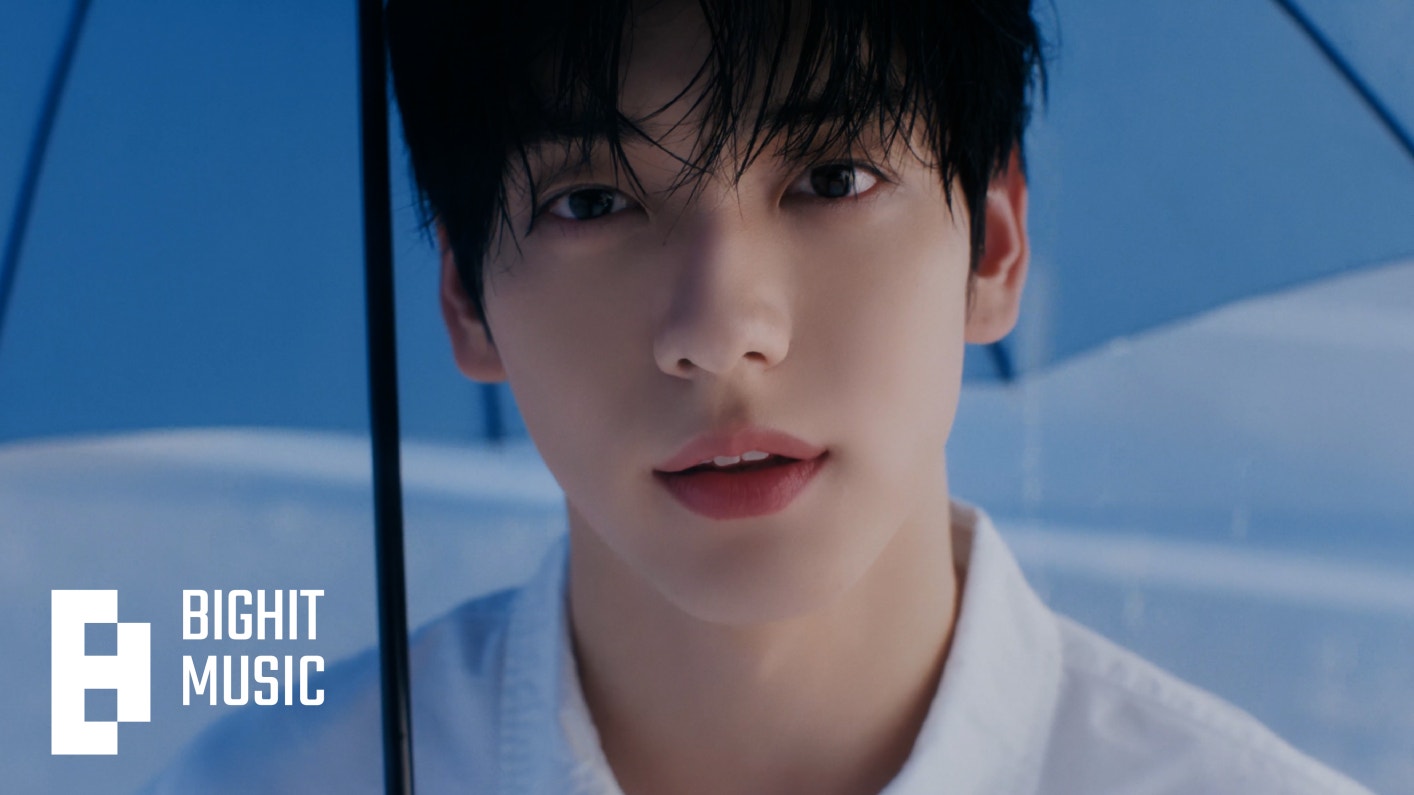 Weverse TOMORROW X TOGETHER Media - TXT (투모로우바이투게더) 'Over The Moon' Official MV