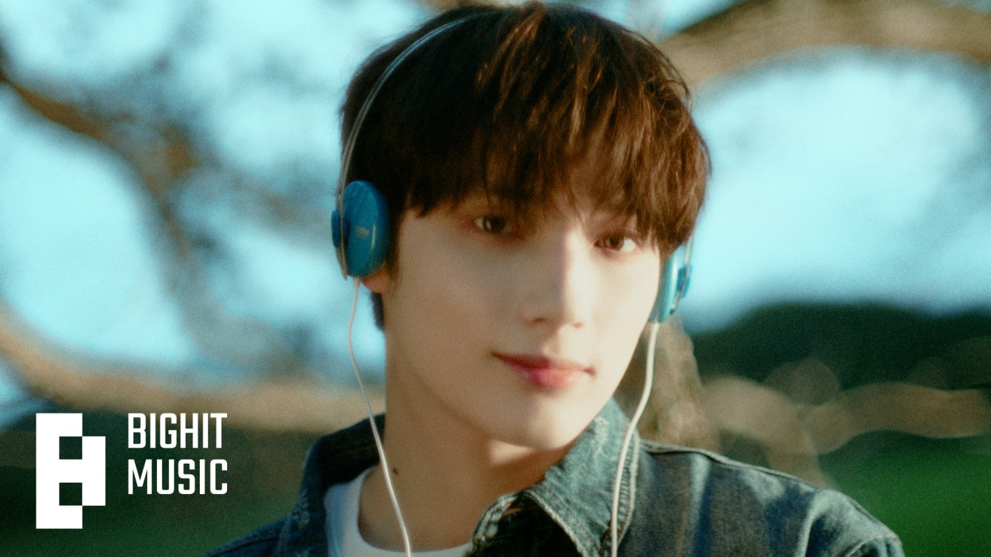 Weverse TOMORROW X TOGETHER Media - TXT (투모로우바이투게더) 'Over The Moon (Our Sanctuary ver.)' Official MV