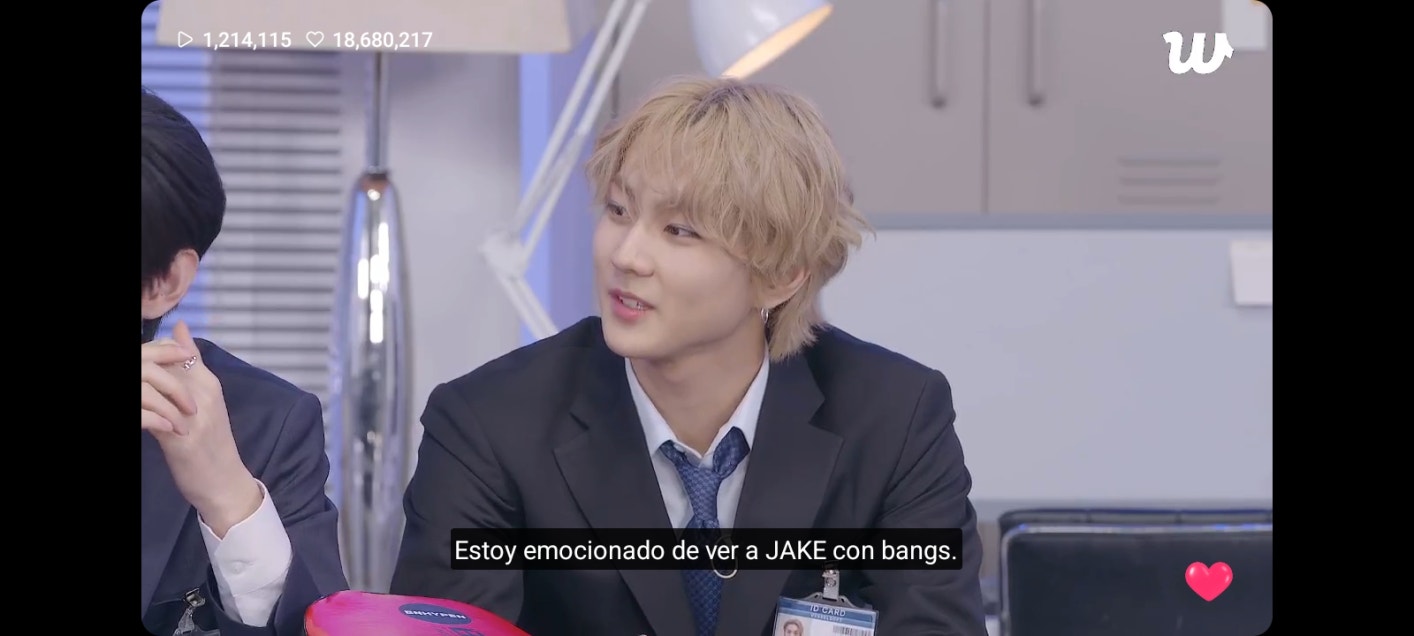 ENHYPEN Community Post - JAKE WITH BANGS??!