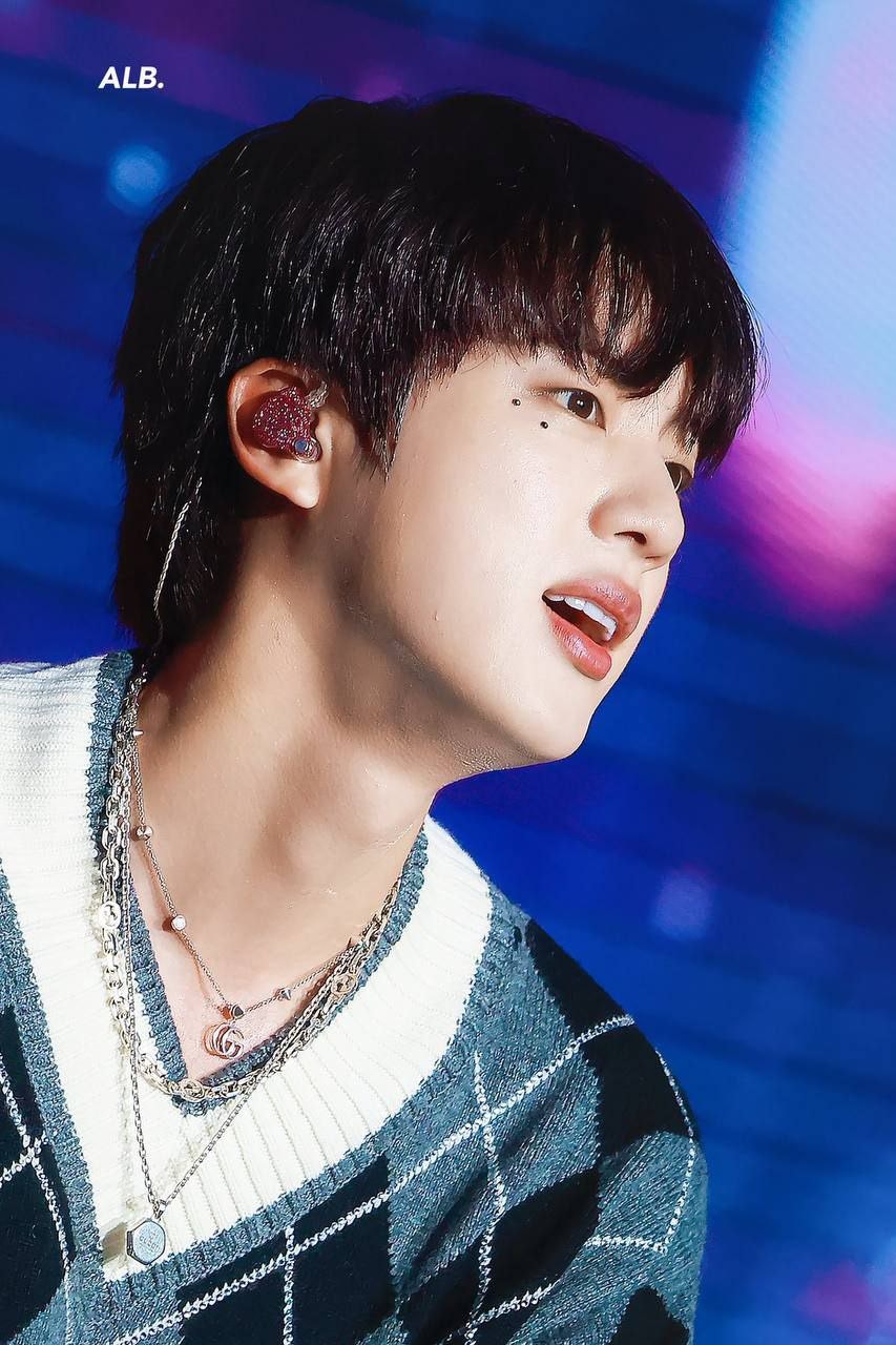 BTS 커뮤니티 포스트 - Два дня, два концерта! Спасибо, родной! 💜💜💜