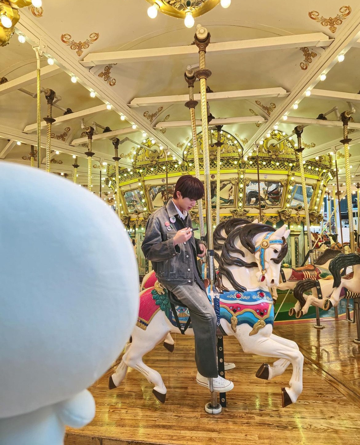 BTS Community Post - ジンさんこんばんは！103周お疲れ様でした！！ 6月からずーっと動いてらして、チンチャずーっと ...