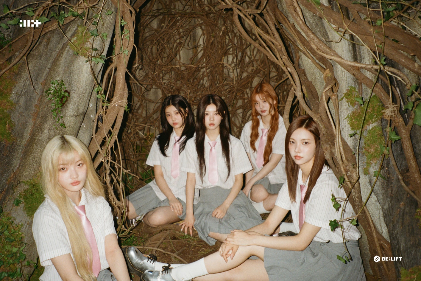 Weverse ILLIT Image - [Behind Cut] ILLIT (아일릿) 'I'LL LIKE YOU' Brand ...