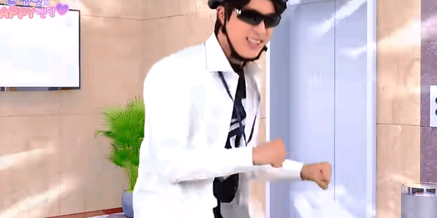 BTS Community Post - NHKも…ハイタッチも… すべて落選…😢😢😢 こんなタイミングで素敵なプレゼント🎁 행복해요💜고마워요🤣🤣🤣