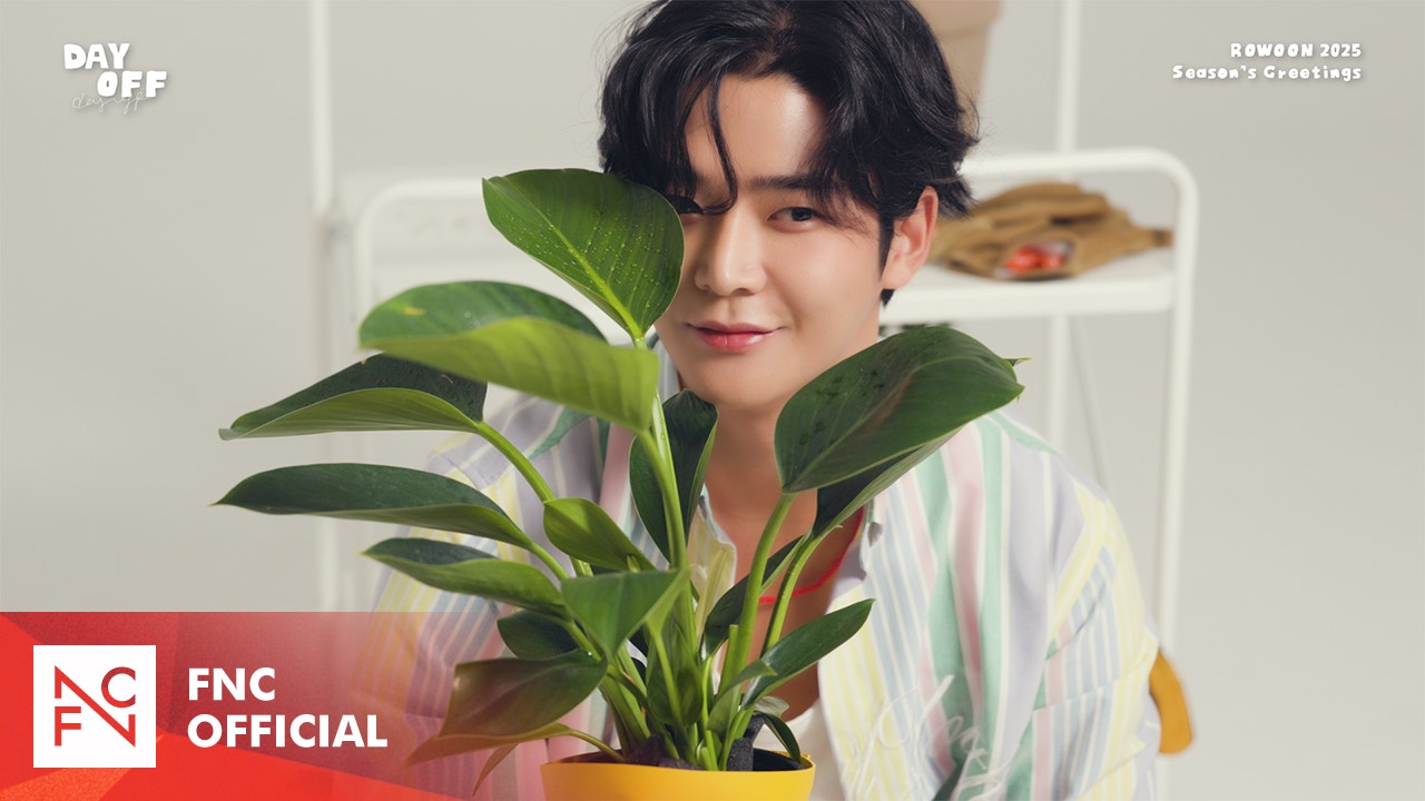 Weverse RO WOON Media - [로운] RO WOON 2025 SEASON’S GREETINGS - DAY OFF ...
