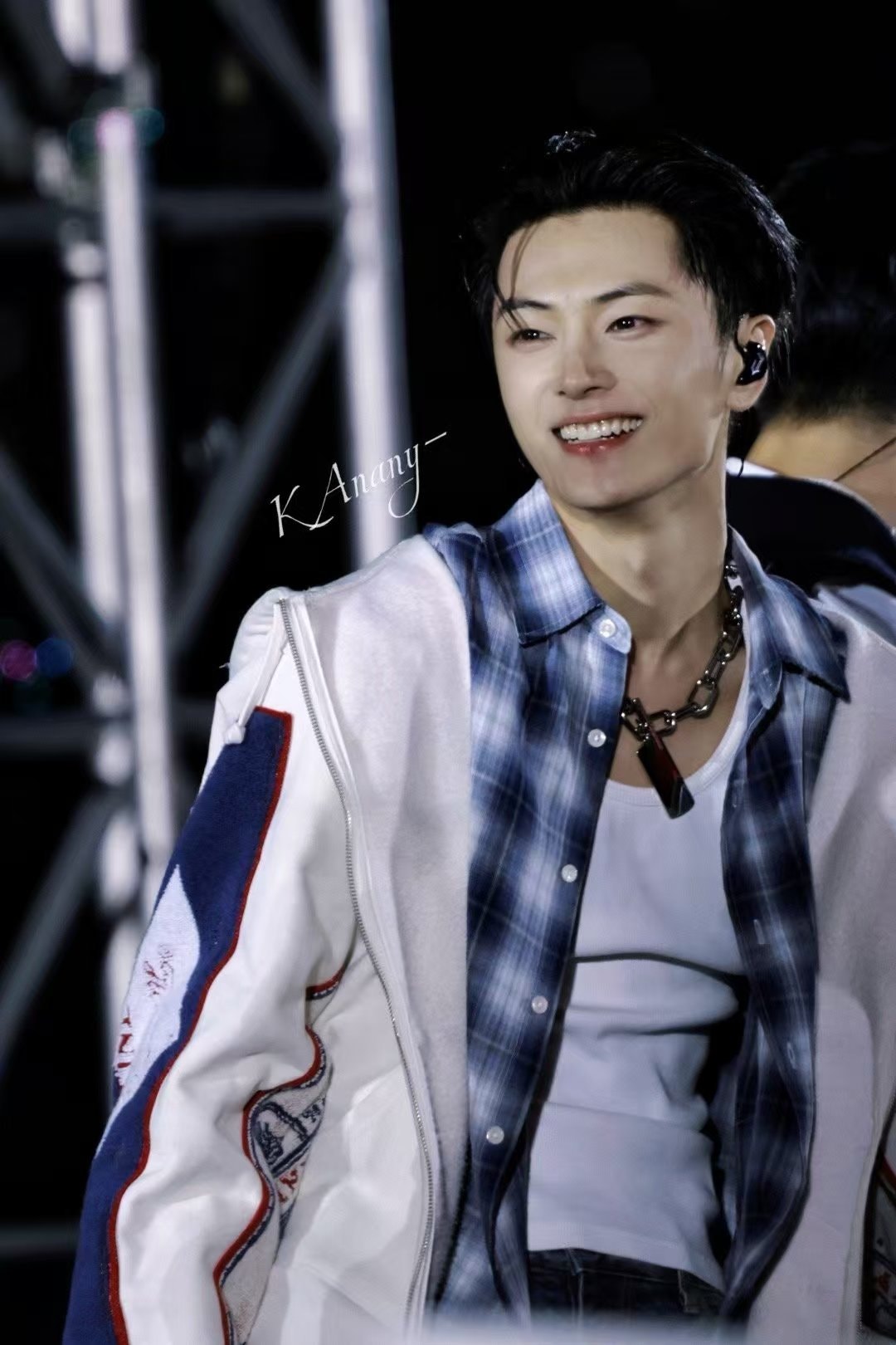 ENHYPEN Community Post - 啊啊啊啊啊啊啊啊什么时候能见Jay啊啊啊啊啊啊啊啊啊啊啊？