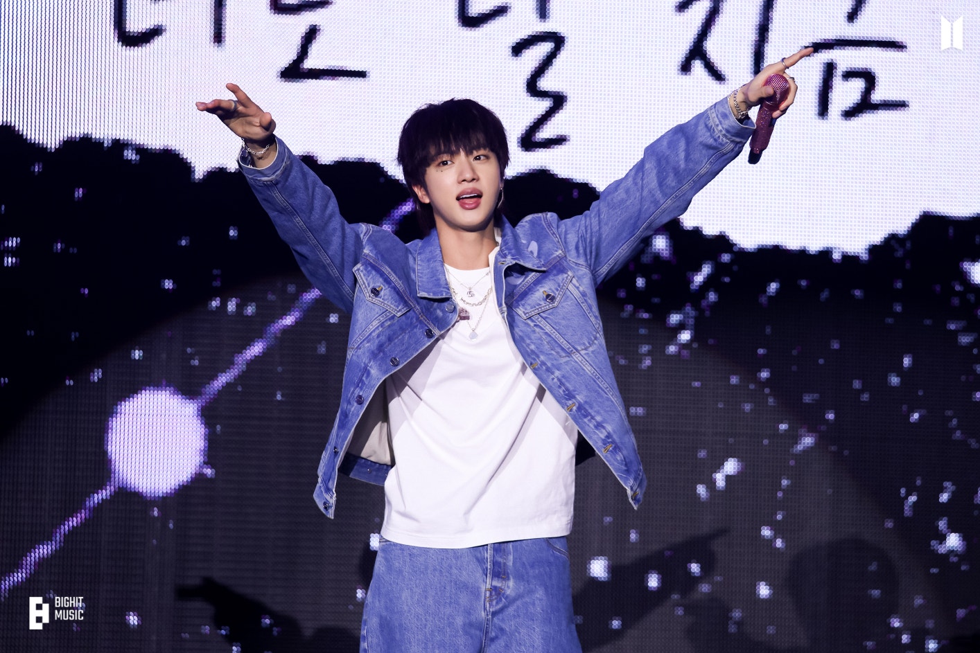 Weverse BTS Image - 진 (Jin) 'Happy' Special Stage Photo Sketch