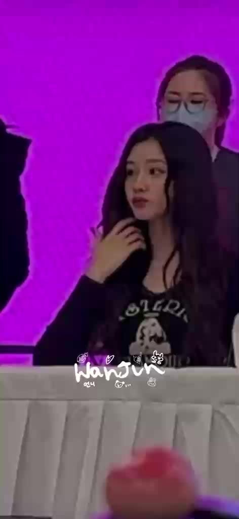 BABYMONSTER Community Post - PHARITA YAAAAA