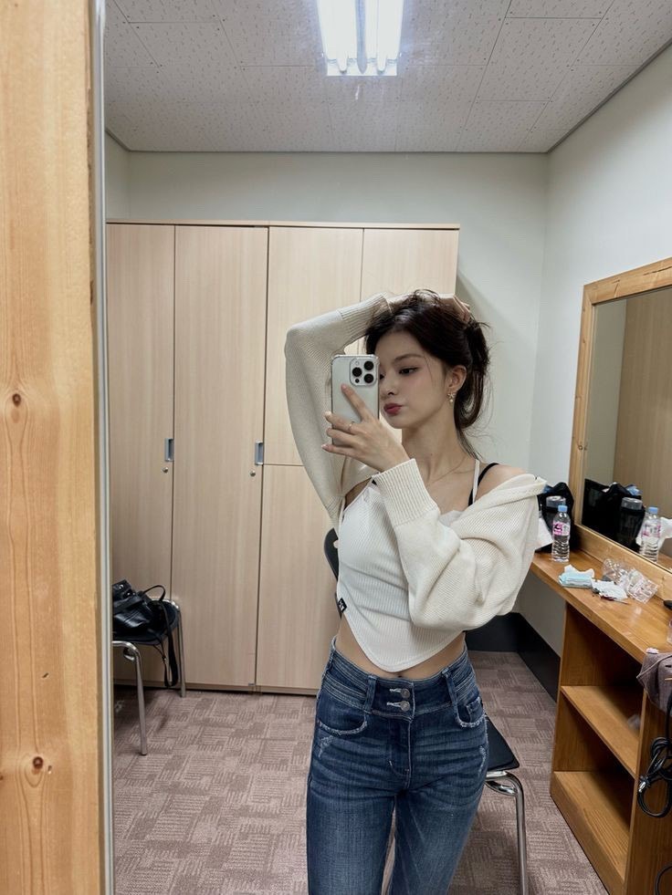 Fromis 9 Community Post 플나잇
