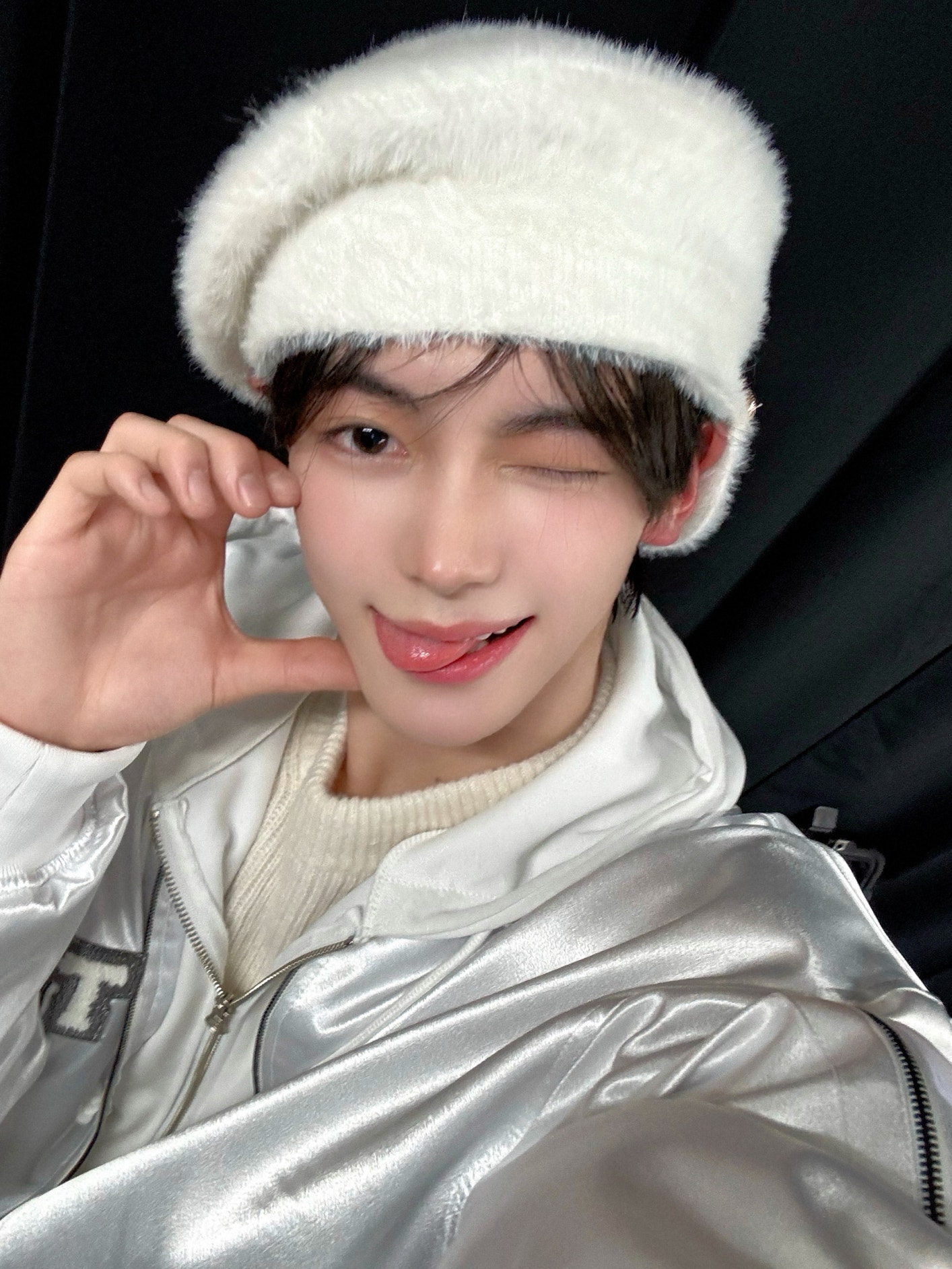 TWS Community Post - “이제 넌 떠나가네…”ㅋㅋㅋ “现在你要走了...”哈哈哈 - HANJIN