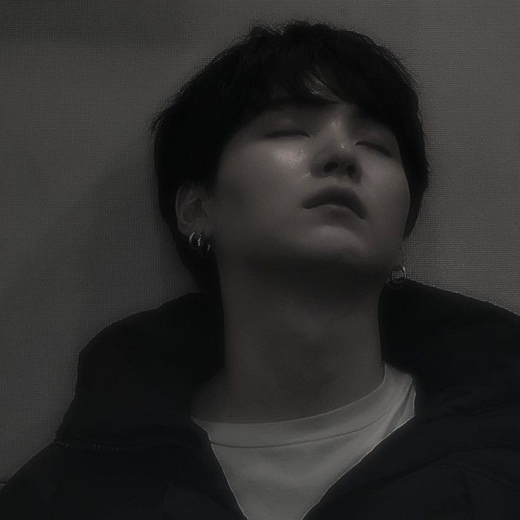 BTS Community Post - Does anyone know about Yoongi?? I really miss you😭 ...