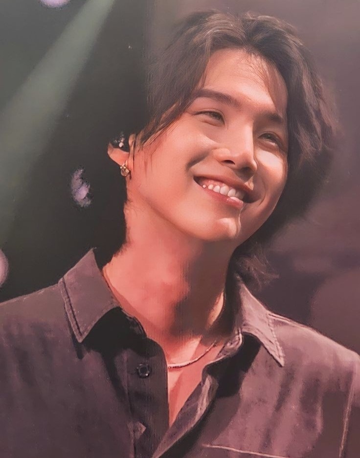 BTS Community Post - Does anyone know about Yoongi?? I really miss you😭 ...