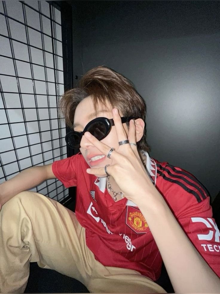 BOYNEXTDOOR Community Post - DINO IS A QUEENNNNNNNNN