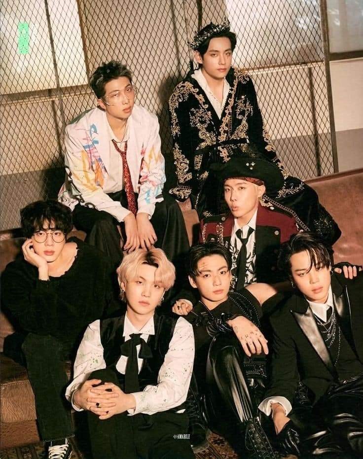 BTS Community Post - 29.12.2024 🤍Heartfelt Condolences to the lives ...