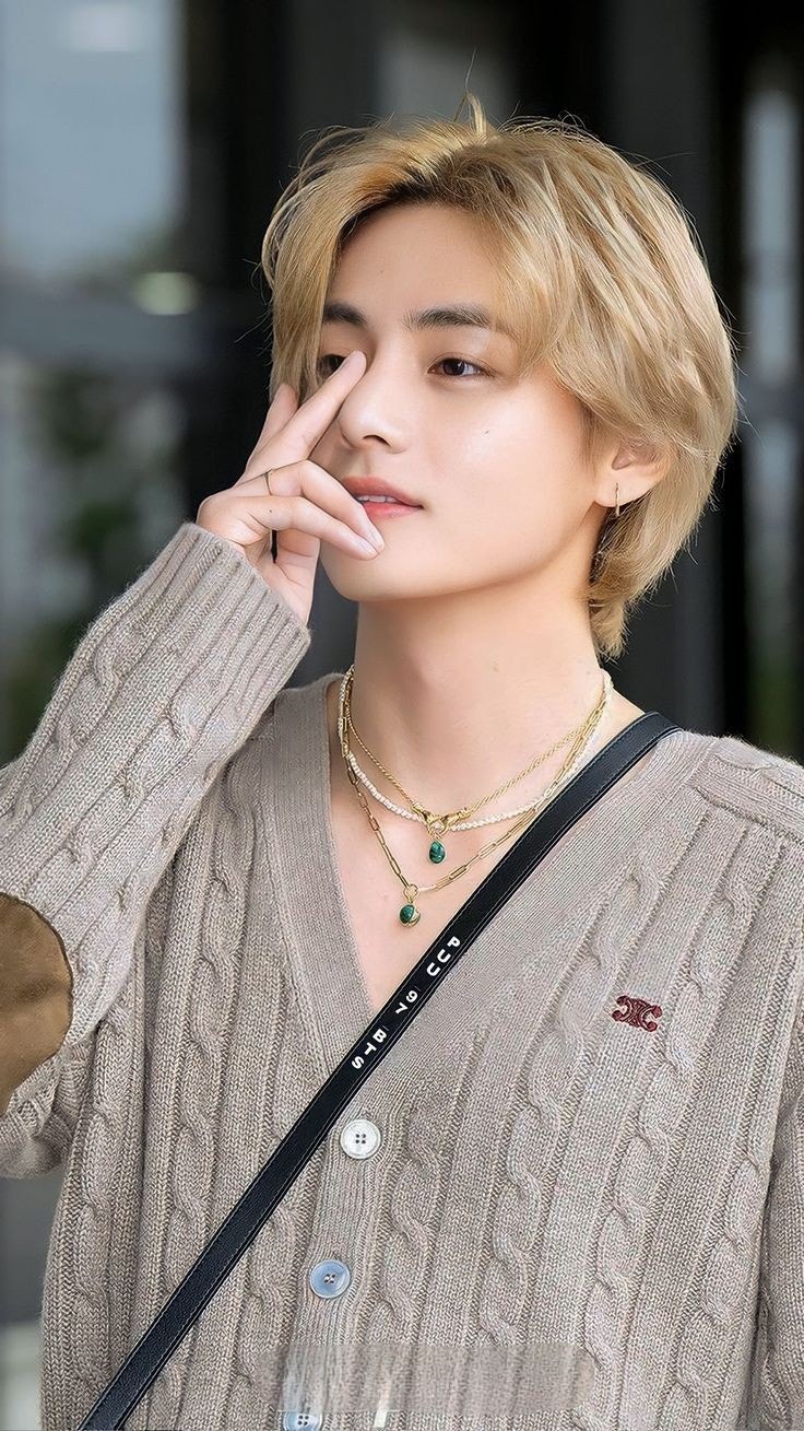 BTS Community Post - prince 👑💜️💜️💜️💜️