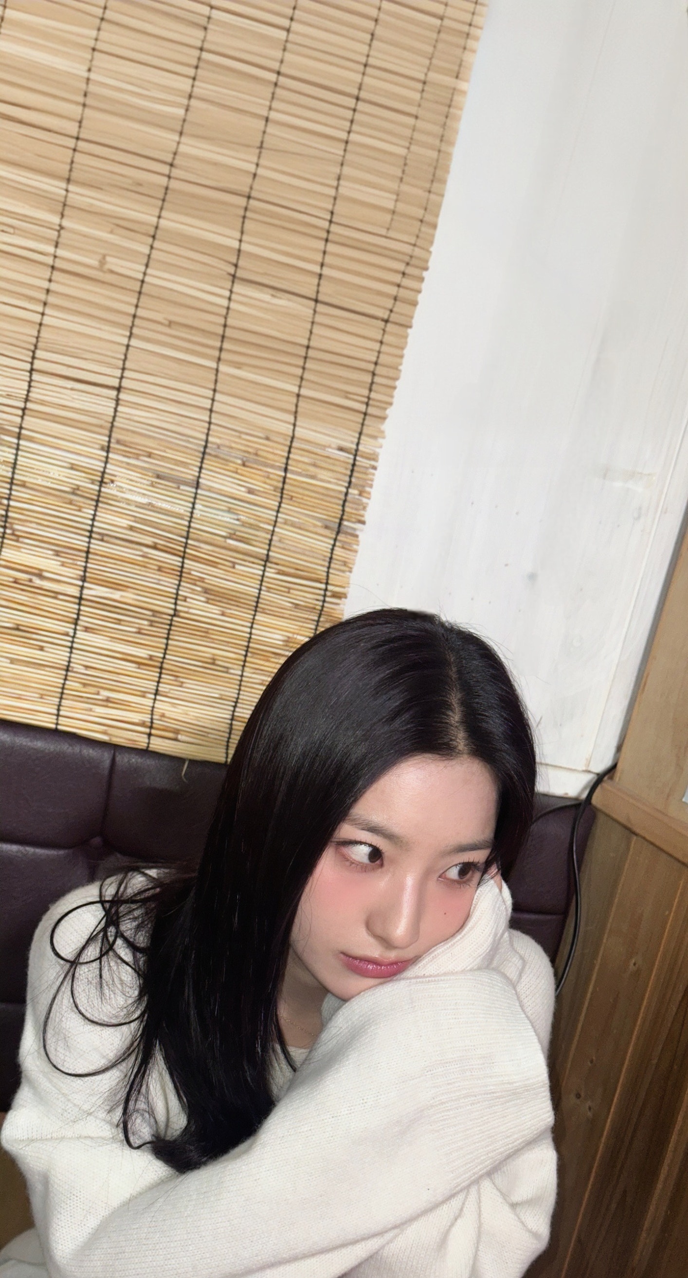 Fromis9 커뮤니티 포스트 플로버들께 잠시 만나지 못하기에 이렇게 또 남겨봅니다 갑자기 급 감성타서 그런가 좀