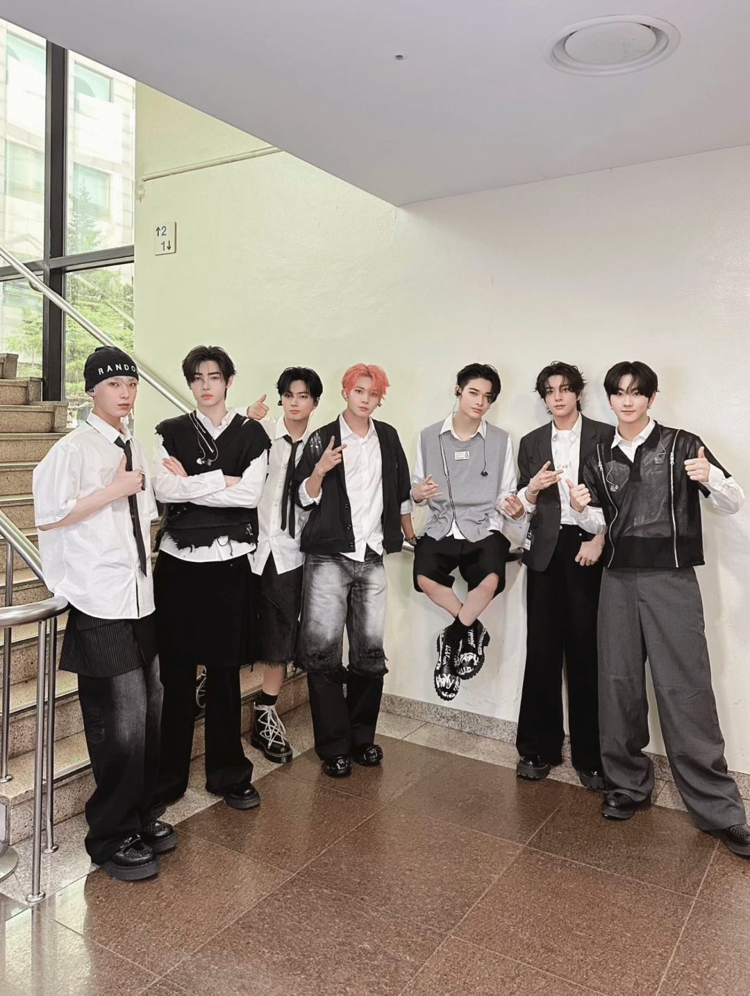 ENHYPEN Community Post - Happy New Year！！ Enhypen is going all the way! Niki, be healthy and ...