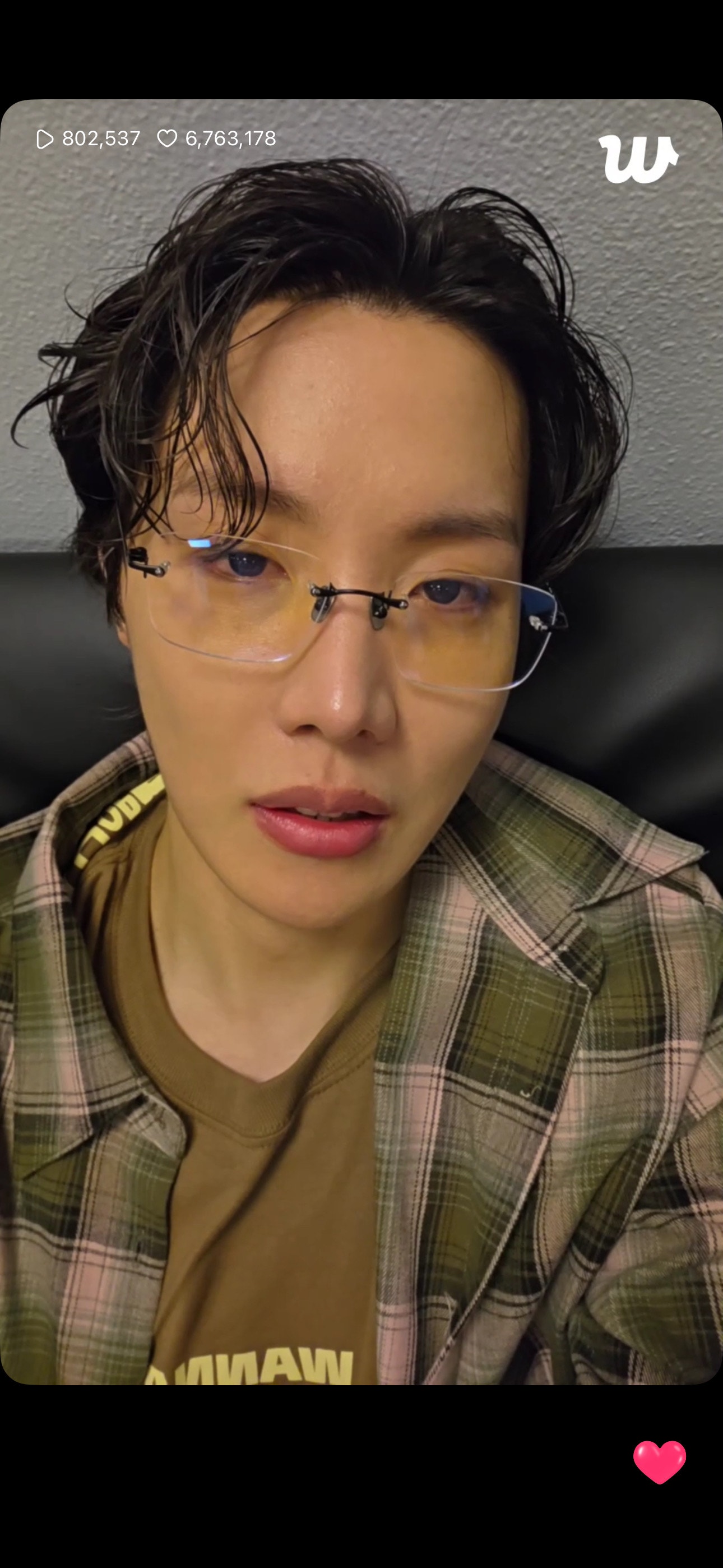 BTS Community Post - 호비 눈이 내리개 조금만 쉬세요