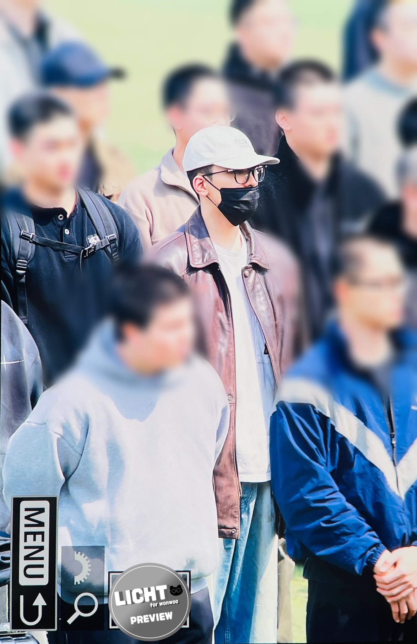 SEVENTEEN Community Post - he's really...bald...😭😭