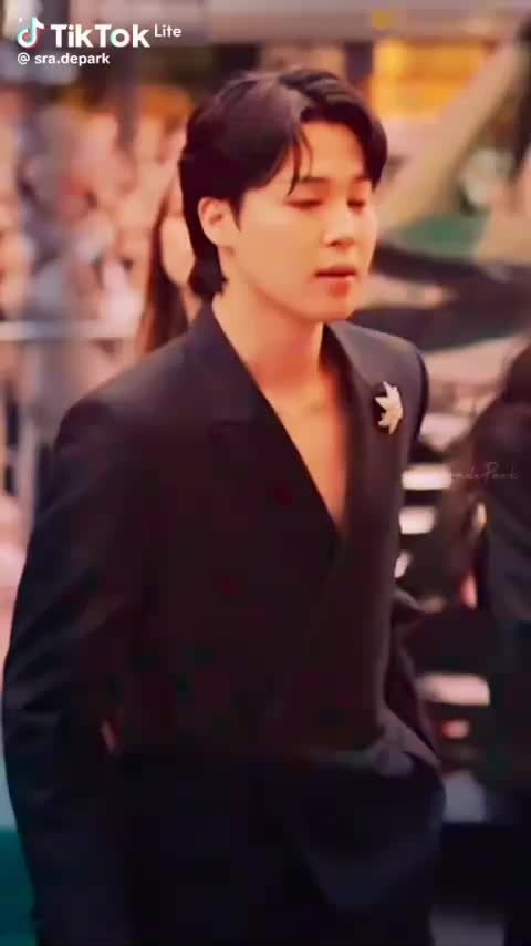 BTS Community Post - Eres realmente hermoso sin importar lo que digan siempre estaré para ti 💘🥹